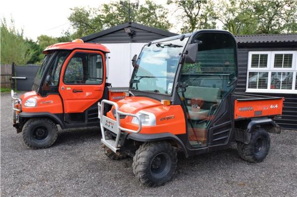 2007 Kubota RTV900 with Full Glass Cab and heater – KS Plant and Marine