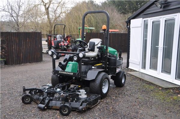 2017 Ransomes HR300 Outfront Rotary Mower 4WD – KS Plant and Marine